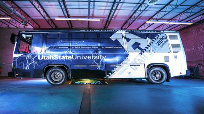 Utah State's electric transit bus shows promising wireless charging system